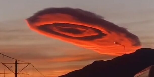 Bizarre UFO-Wolke über Türkei :: wetter.at